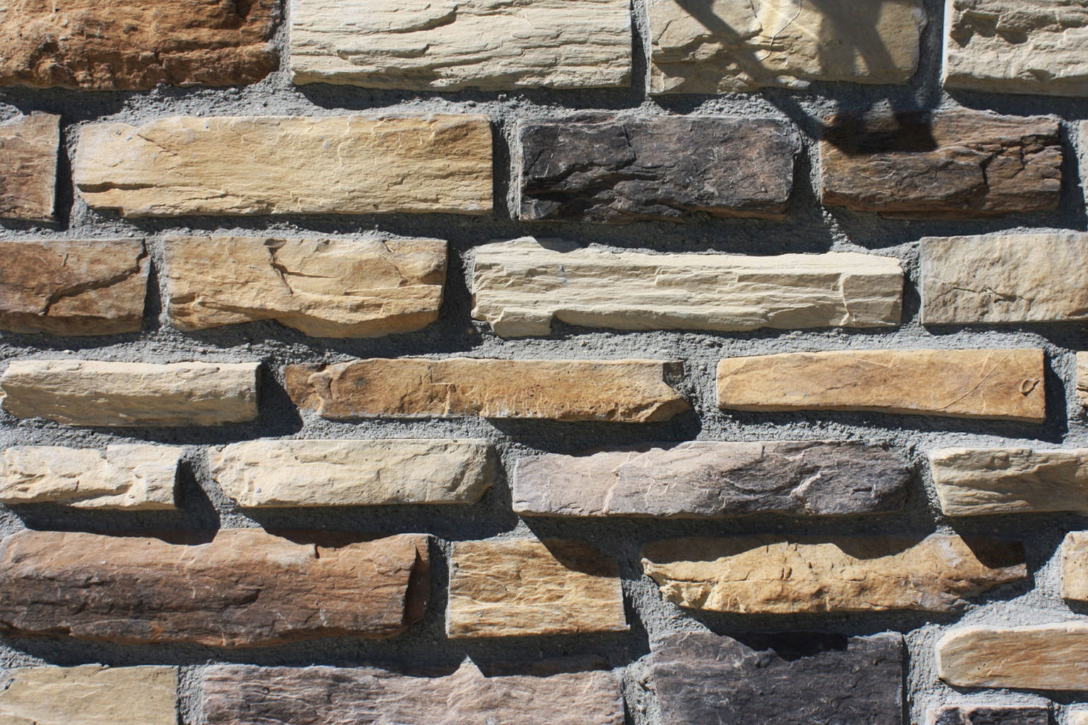 Rustic Ridge Stone Veneer - Signature Stone